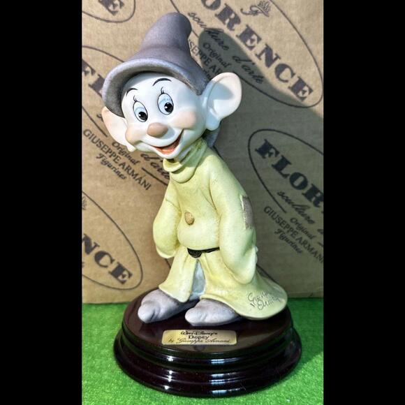 Disney | Design | Rare Walt Disney Giuseppe Armani Snow White Dopey ...